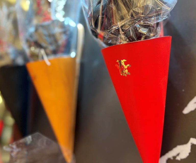 創悦・# MAYOKE展／(株)クイーポ 日本皮革デザイン促進委員会 | Bagazine bit